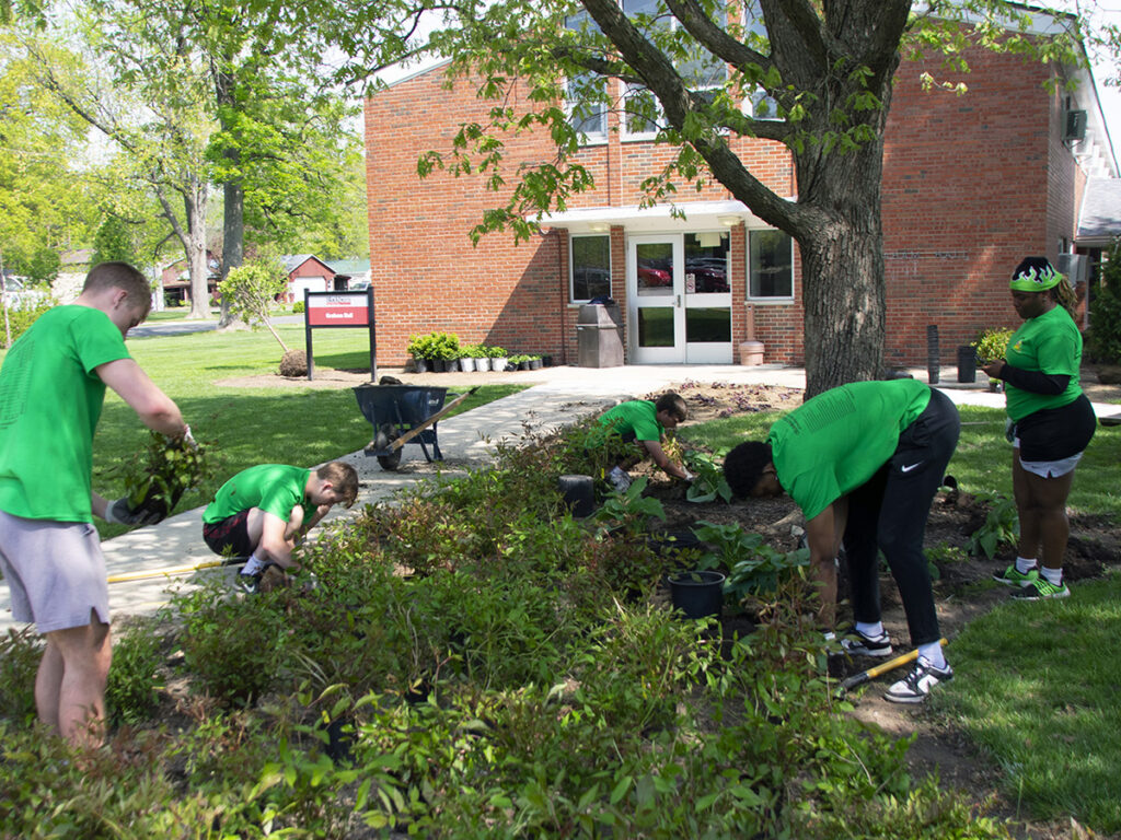 Beautification Day Reflects Blackburn's Commitment to Hands-on Learning ...